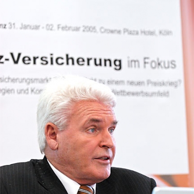> 3-tägiger Kongress: Kfz-Versicherung im Fokus | BusinessForum21 ...